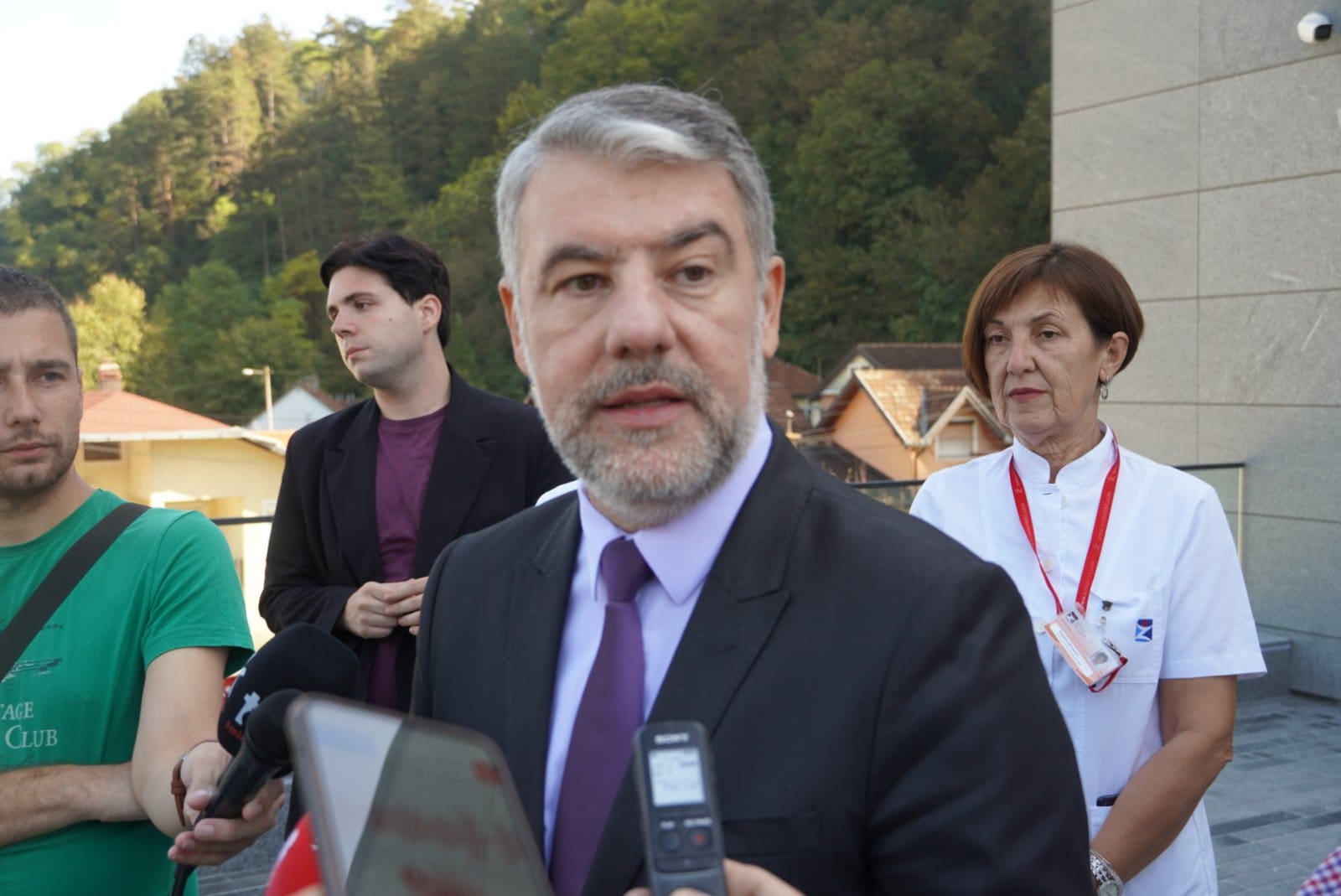 Šeranić komentarisao odlazak dva doktora i šest medicinskih sestara iz ...