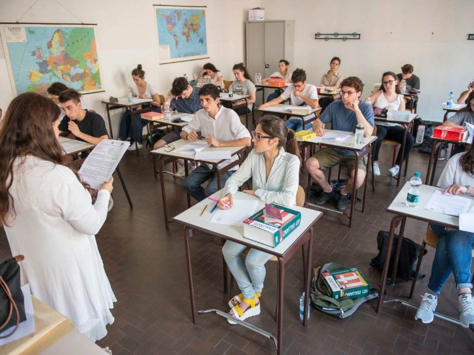 Učitelji nisu primjetili: Učenici 9. razreda pjevali nacističke stihove ...