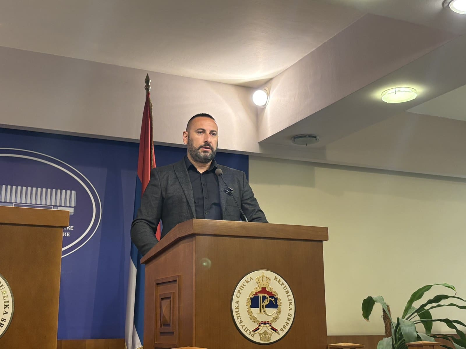 Poslanik Liste za pravdu i red Milan Savanović: "Od danas sam nezavisni ...